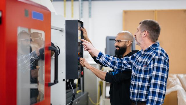 Plastics-Polymer Engineering Technology Certificate | Grand Rapids ...